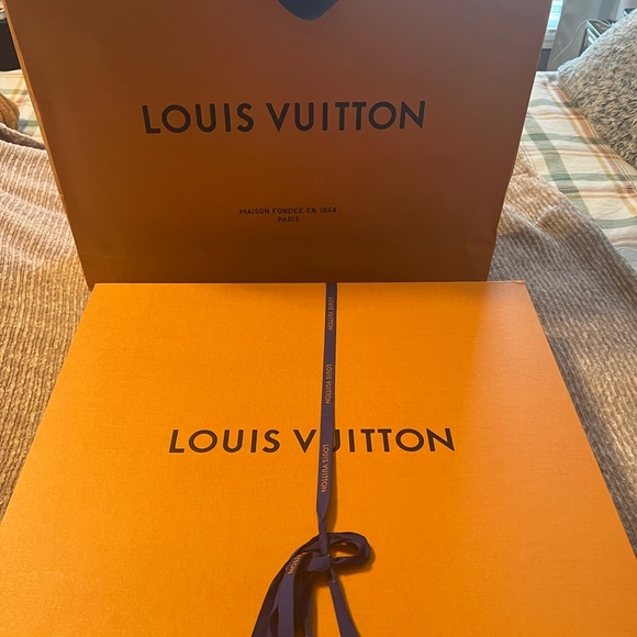 Louis Vuitton | Bags | Lv Mm Never Full Handbag 0 Authentic | Poshmark